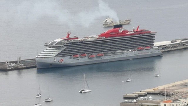 'Valiant Lady' debuts in Funchal Port - Madeira Island News Blog