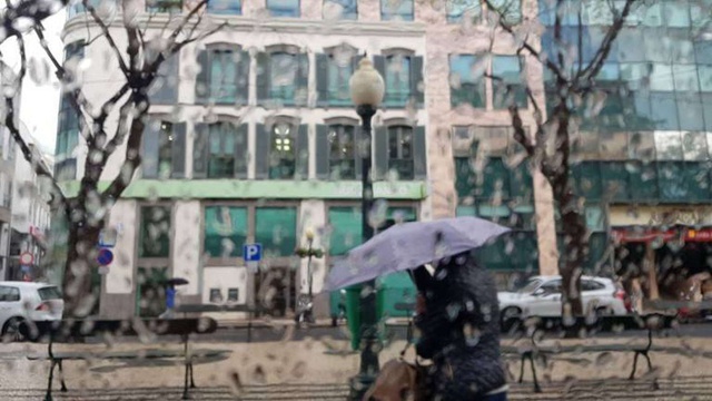 Rain reached yellow warning level overnight - Madeira Island News Blog